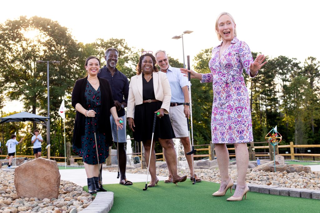 Hours & Pricing - Putter's Pointe Mini Golf